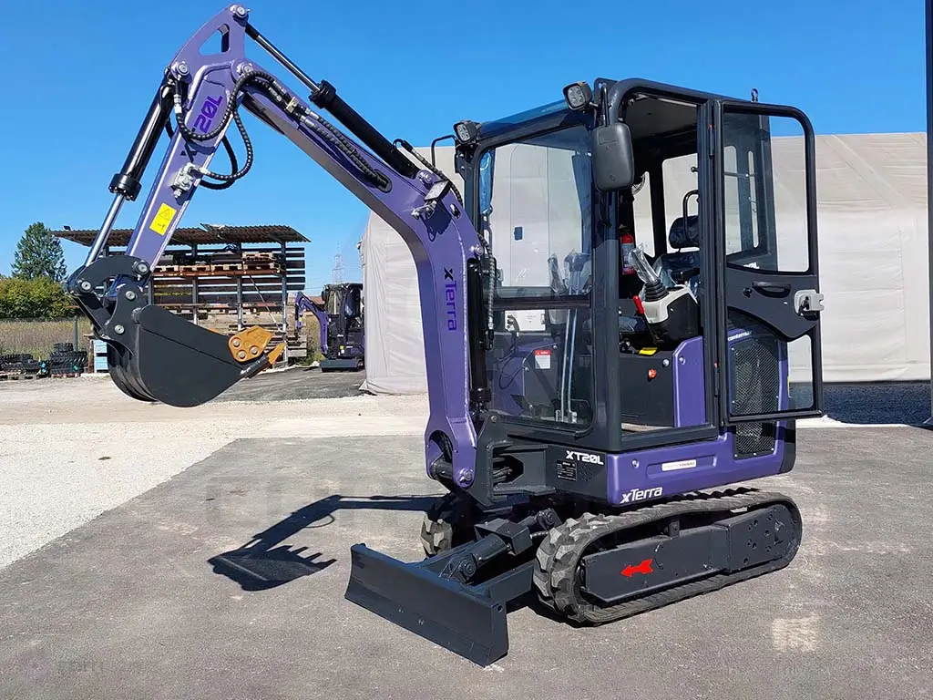 Mini bager xTerra XT20s 2000/2200 kg - Comterra BH d.o.o.
